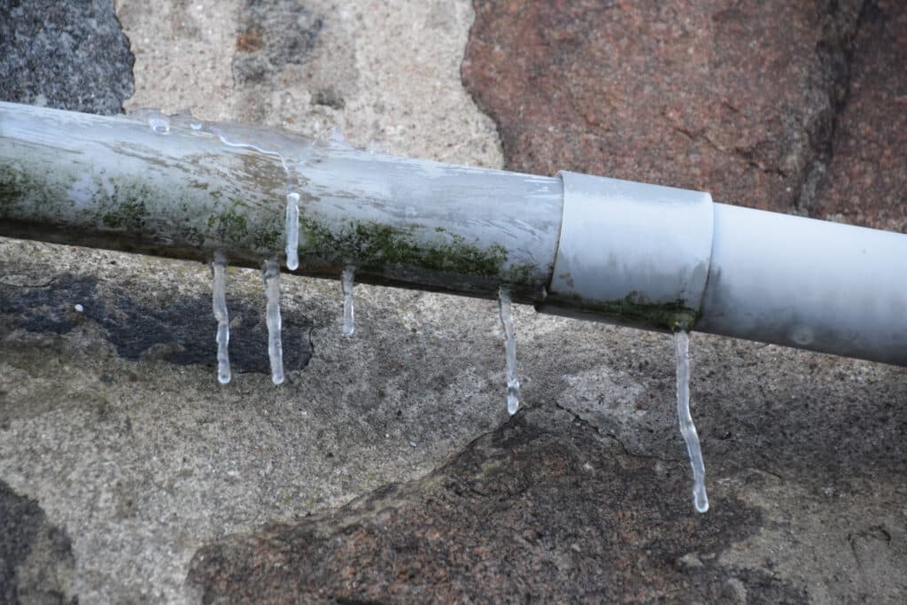 San Antonio’s Guide to Preventing Pipe Freezing - bluefrog Plumbing ...